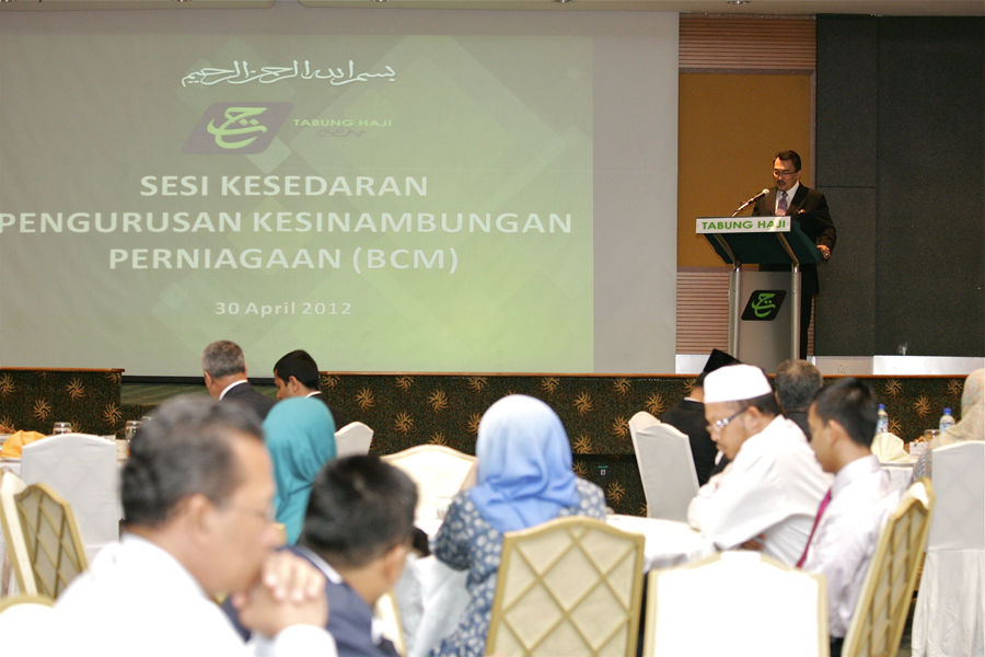 Sesi Kesedaran Pengurusan Kesinambungan Perniagaan (BCM) di Dewan Besar ...